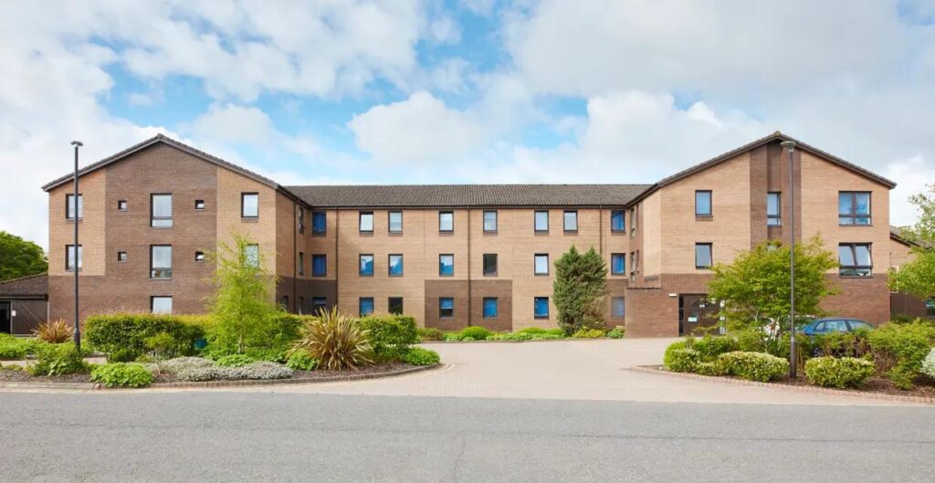 Moving Halls To Flat: Key Differences To Consider | MoveStore